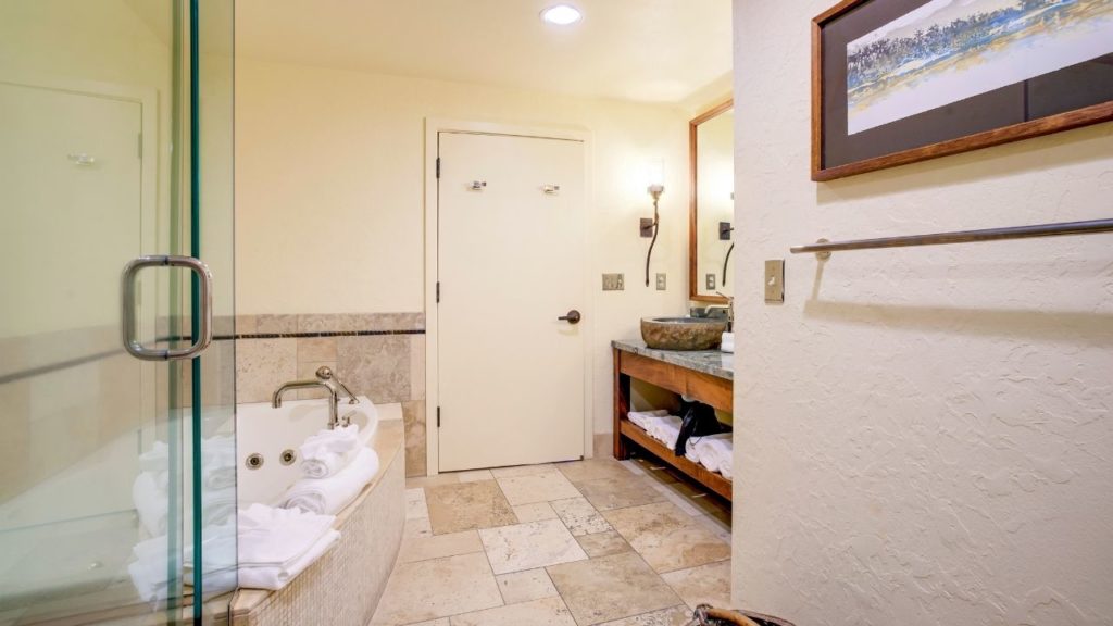 Rooms And Suites Salishan Coastal Lodge Oregon Coast Hotels